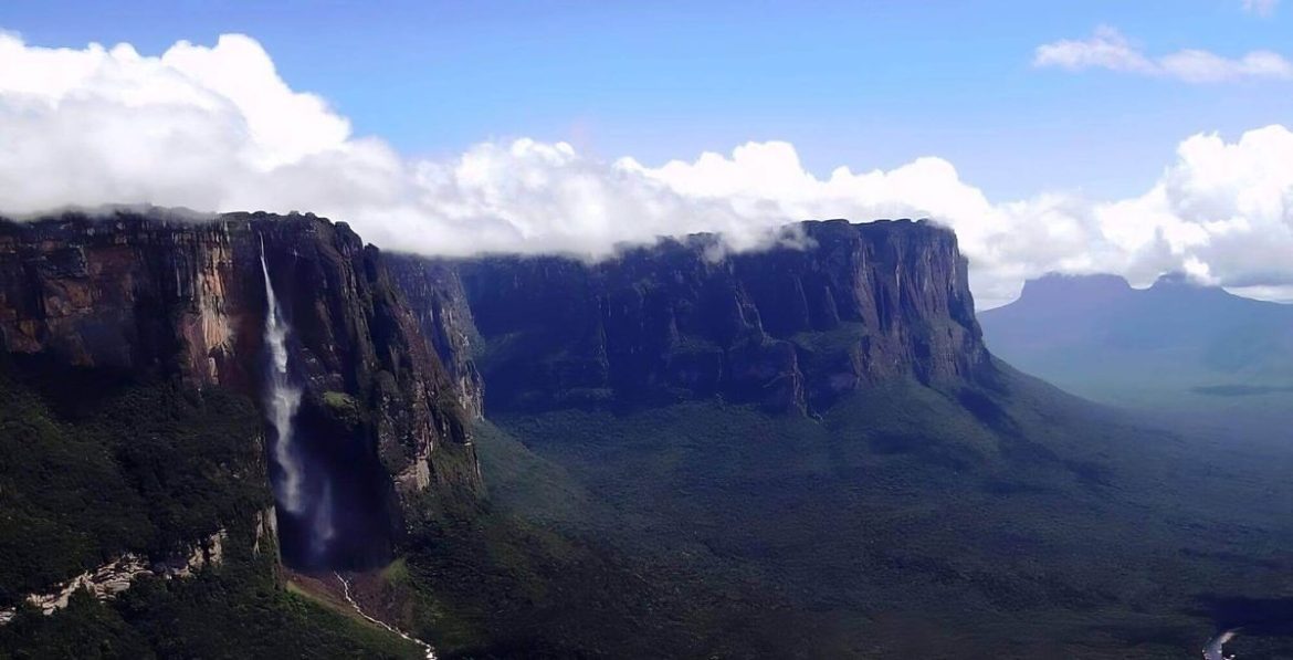 Venezuela cuna de tepuyes, las formaciones más antiguas del planeta ...