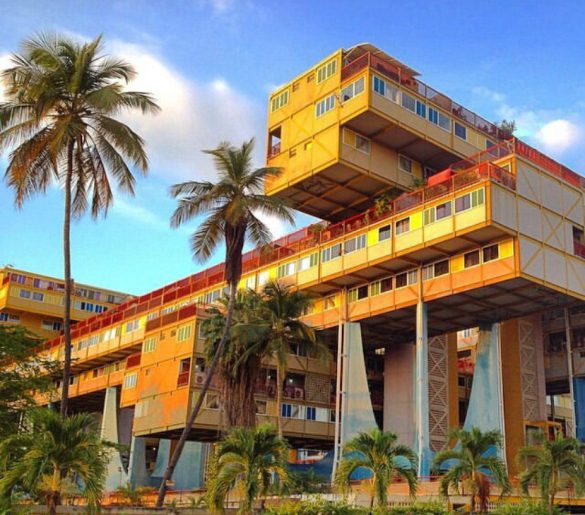 Edificio Árbol para Vivir, ícono de la arquitectura bioclimática en ...